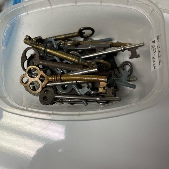Accents | Skeleton Keys 3 Smaller Ones 8 Bigger Ones | Poshmark